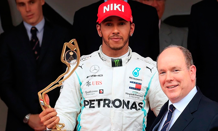 Hamilton: "He luchado con el espíritu de Niki Lauda"